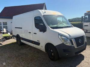 Balts Nissan NV400 2014 Tauragė, ar dzinēja tilpumu 2.30 L un nobraukumu 230 tūkst. km par 6450 €, foto  vietnē AUTOMOTO.COM.LV