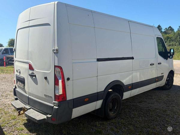 Balts Nissan NV400 2014 Tauragė, ar dzinēja tilpumu 2.30 L un nobraukumu 230 tūkst. km par 6450 €, foto 3 vietnē AUTOMOTO.COM.LV
