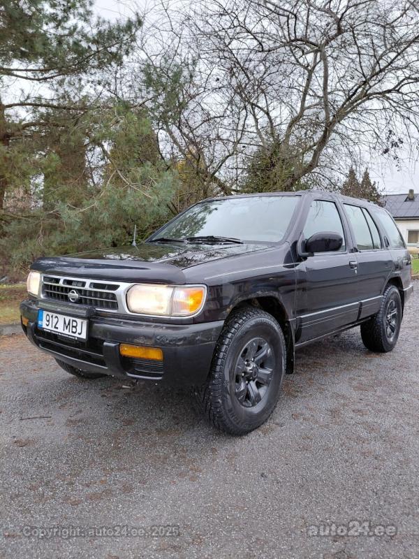 Melns Nissan Pathfinder 1997 Tallina, ar dzinēja tilpumu 3.30 L un nobraukumu 299 tūkst. km par 1200 €, foto 2 vietnē AUTOMOTO.COM.LV