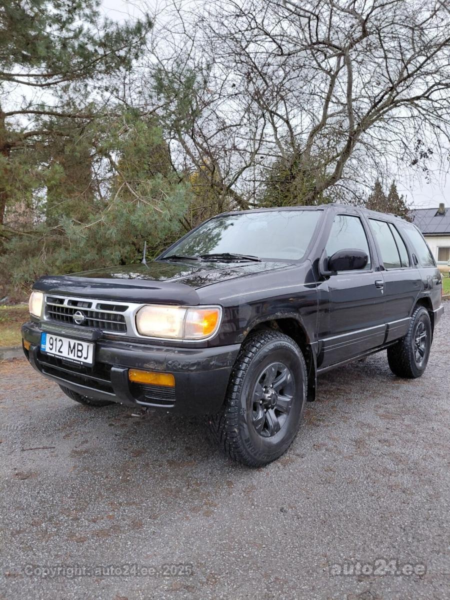Melns Nissan Pathfinder 1997 Tallina, ar dzinēja tilpumu 3.30 L un nobraukumu 299 tūkst. km par 1200 €, foto 2 vietnē AUTOMOTO.COM.LV