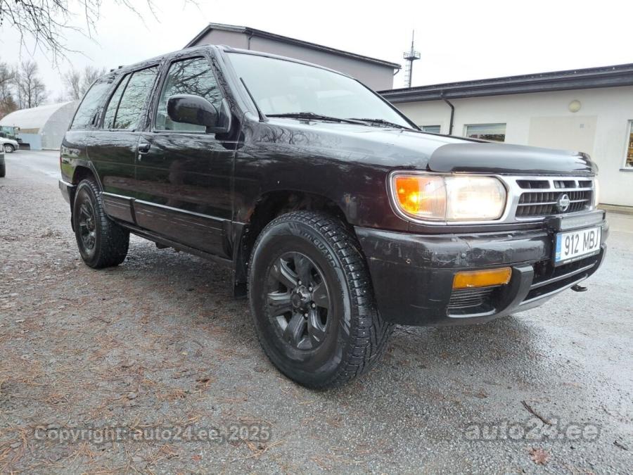 Melns Nissan Pathfinder 1997 Tallina, ar dzinēja tilpumu 3.30 L un nobraukumu 299 tūkst. km par 1200 €, foto 10 vietnē AUTOMOTO.COM.LV