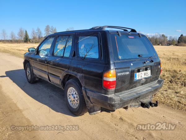 Black Nissan Pathfinder 1997 in Viljandi, with an engine capacity of 3.30 L and mileage of 291 thousand km for 700 €, photo 2 on AUTOMOTO.COM.LV