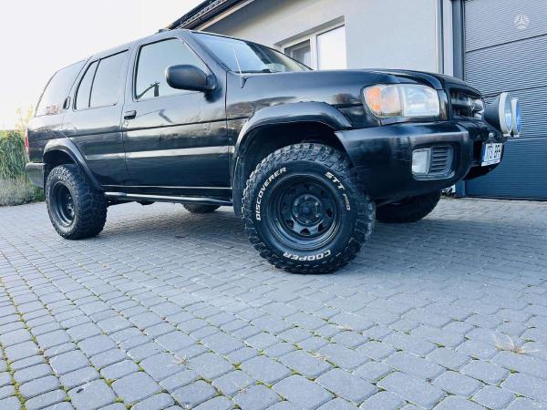 Melns Nissan Pathfinder 2001 Trakai, ar dzinēja tilpumu 3.27 L un nobraukumu 235 tūkst. km par 2850 €, foto 9 vietnē AUTOMOTO.COM.LV