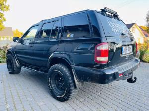 Black Nissan Pathfinder 2001 in Trakai, with an engine capacity of 3.27 L and mileage of 235 thousand km for 2850 €, photo 12 on AUTOMOTO.COM.LV