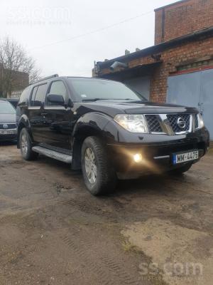 Melns Nissan Pathfinder 2005 Rīga, ar dzinēja tilpumu 2.50 L un nobraukumu 407 tūkst. km par 5500 €, foto 11 vietnē AUTOMOTO.COM.LV