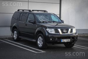 Black Nissan Pathfinder 2005 in Riga, with an engine capacity of 2.50 L and mileage of 0 thousand km for 7500 €, photo 4 on AUTOMOTO.COM.LV