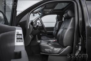 Black Nissan Pathfinder 2005 in Riga, with an engine capacity of 2.50 L and mileage of 0 thousand km for 7500 €, photo 9 on AUTOMOTO.COM.LV