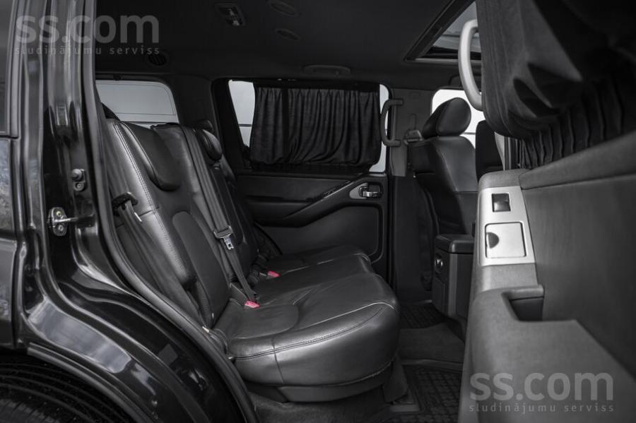 Black Nissan Pathfinder 2005 in Riga, with an engine capacity of 2.50 L and mileage of 0 thousand km for 7500 €, photo 14 on AUTOMOTO.COM.LV