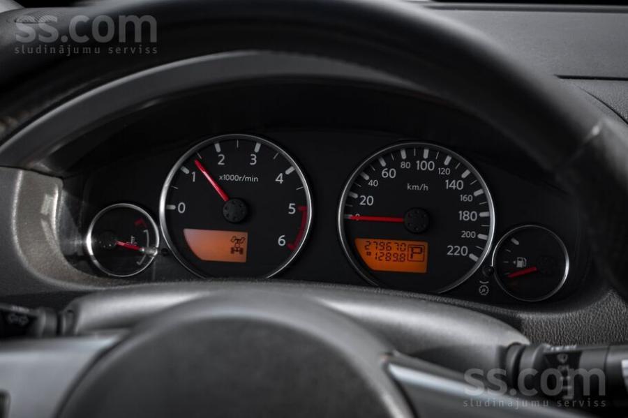 Black Nissan Pathfinder 2005 in Riga, with an engine capacity of 2.50 L and mileage of 0 thousand km for 7500 €, photo 21 on AUTOMOTO.COM.LV