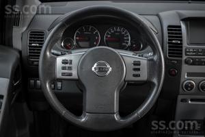 Black Nissan Pathfinder 2005 in Riga, with an engine capacity of 2.50 L and mileage of 0 thousand km for 7500 €, photo 24 on AUTOMOTO.COM.LV
