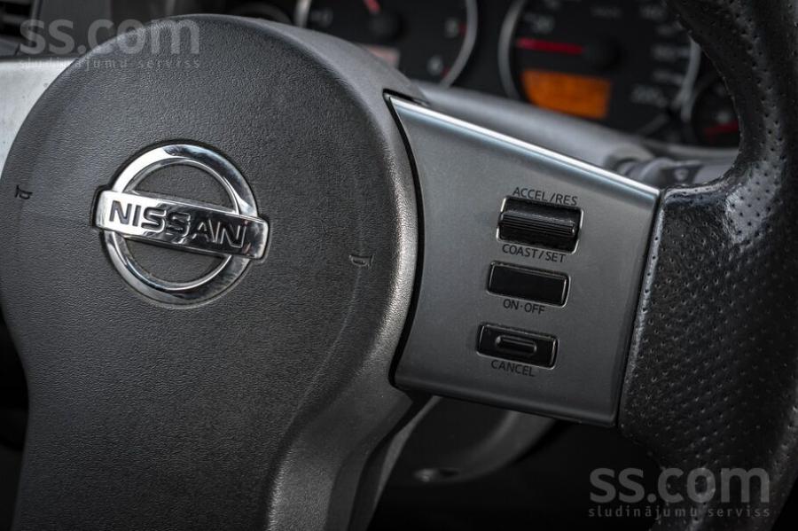 Black Nissan Pathfinder 2005 in Riga, with an engine capacity of 2.50 L and mileage of 0 thousand km for 7500 €, photo 25 on AUTOMOTO.COM.LV