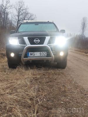 Black Nissan Pathfinder 2005 in Kuldiga, with an engine capacity of 2.50 L and mileage of 411 thousand km for 2500 €, photo  on AUTOMOTO.COM.LV