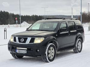 Black Nissan Pathfinder 2006 in Vilnius, with an engine capacity of 2.50 L and mileage of 440 thousand km for 3700 €, photo  on AUTOMOTO.COM.LV