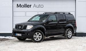 Melns Nissan Pathfinder 2006 Rīga, ar dzinēja tilpumu 2.50 L un nobraukumu 239 tūkst. km par 5450 €, foto  vietnē AUTOMOTO.COM.LV