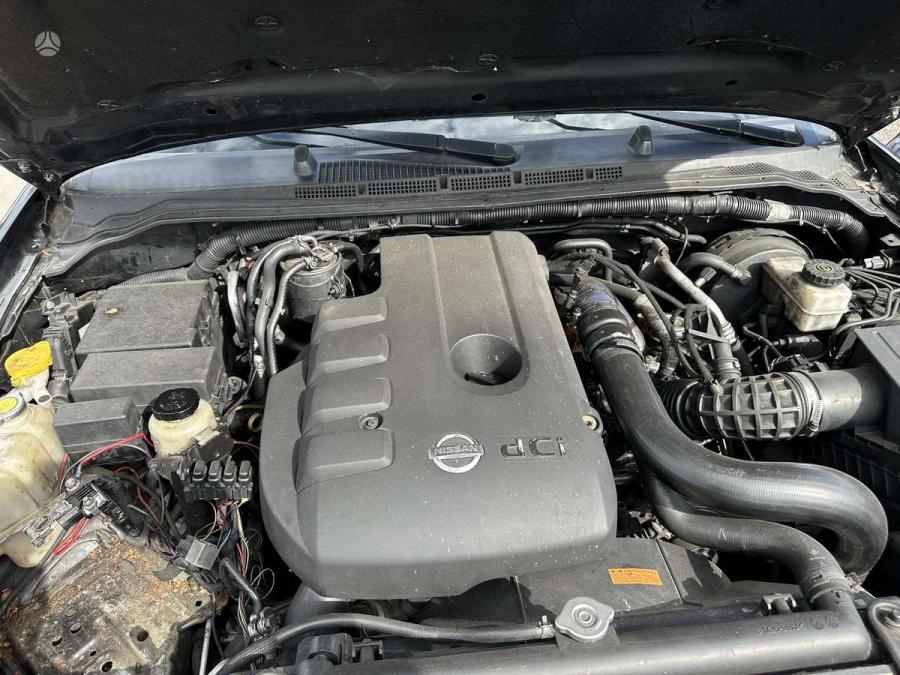 Black Nissan Pathfinder 2006 in Utena, with an engine capacity of 0.00 L and mileage of 260 thousand km for 2150 €, photo 7 on AUTOMOTO.COM.LV