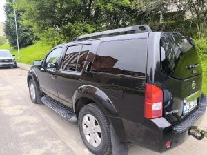 Melns Nissan Pathfinder 2006 Viļņa, ar dzinēja tilpumu 2.49 L un nobraukumu 287 tūkst. km par 4200 €, foto 6 vietnē AUTOMOTO.COM.LV