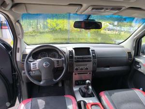 Melns Nissan Pathfinder 2006 Viļņa, ar dzinēja tilpumu 2.49 L un nobraukumu 287 tūkst. km par 4200 €, foto 9 vietnē AUTOMOTO.COM.LV