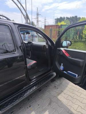 Melns Nissan Pathfinder 2006 Viļņa, ar dzinēja tilpumu 2.49 L un nobraukumu 287 tūkst. km par 4200 €, foto 10 vietnē AUTOMOTO.COM.LV