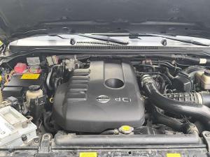Melns Nissan Pathfinder 2006 Viļņa, ar dzinēja tilpumu 2.49 L un nobraukumu 287 tūkst. km par 4200 €, foto 16 vietnē AUTOMOTO.COM.LV