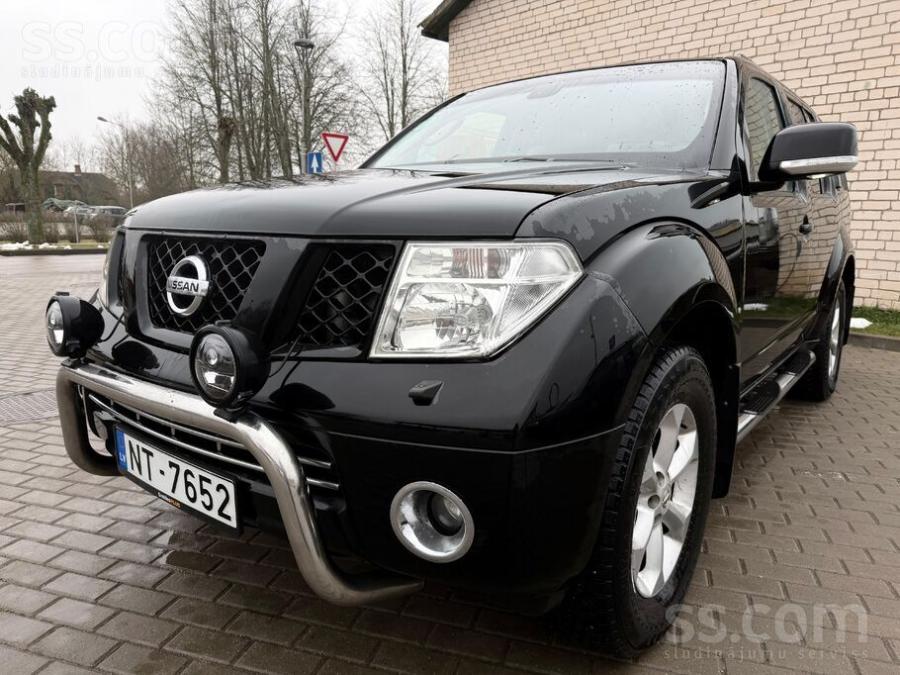 Melns Nissan Pathfinder 2007 Daugavpils, ar dzinēja tilpumu 2.50 L un nobraukumu 0 tūkst. km par 4900 €, foto 1 vietnē AUTOMOTO.COM.LV