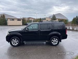 Melns Nissan Pathfinder 2007 Tallina, ar dzinēja tilpumu 2.50 L un nobraukumu 236 tūkst. km par 5490 €, foto 6 vietnē AUTOMOTO.COM.LV