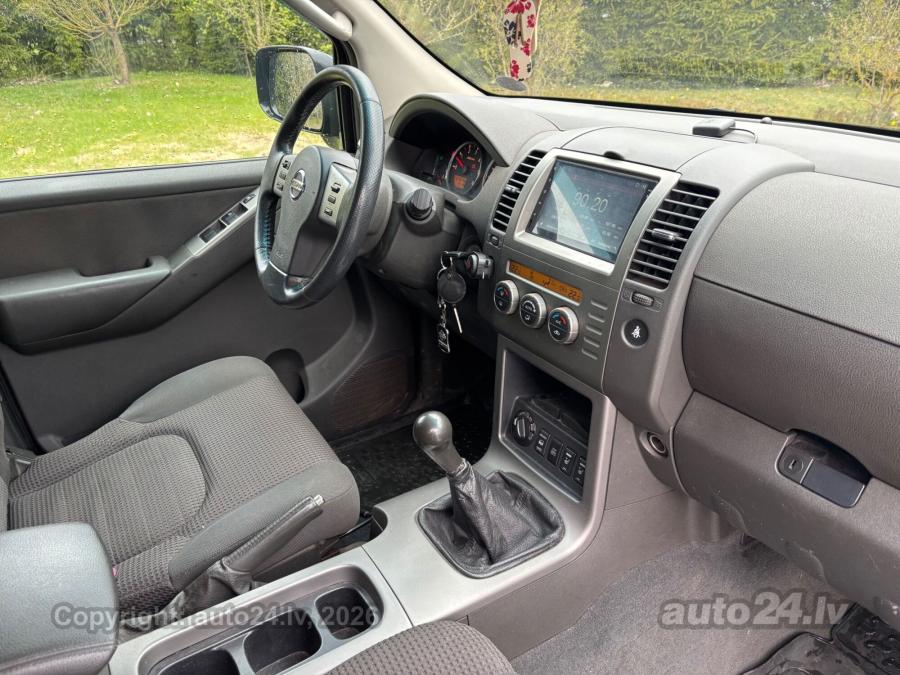 Melns Nissan Pathfinder 2007 Tallina, ar dzinēja tilpumu 2.50 L un nobraukumu 236 tūkst. km par 5490 €, foto 11 vietnē AUTOMOTO.COM.LV