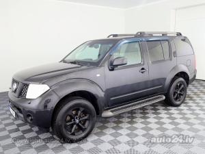 Melns Nissan Pathfinder 2007 Tallina, ar dzinēja tilpumu 2.50 L un nobraukumu 395 tūkst. km par 1499 €, foto 3 vietnē AUTOMOTO.COM.LV