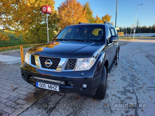 Black Nissan Pathfinder 2008 in Tartu, with an engine capacity of 2.50 L and mileage of 320 thousand km for 5500 €, photo 2 on AUTOMOTO.COM.LV