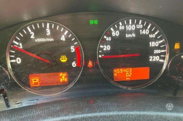 Black Nissan Pathfinder 2010 in Rokiskis, with an engine capacity of 2.50 L and mileage of 459 thousand km for 4000 €, photo 11 on AUTOMOTO.COM.LV