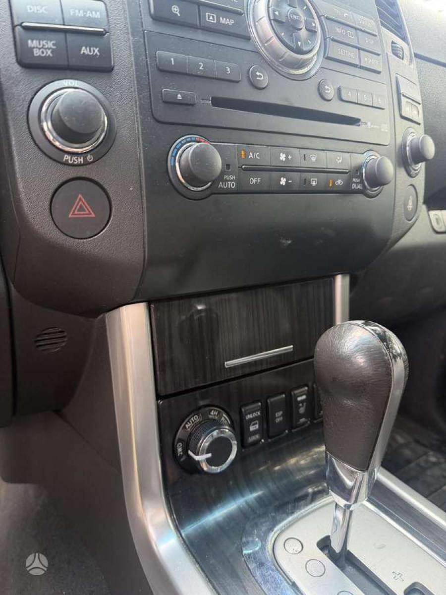 Melns Nissan Pathfinder 2010 Kauņa, ar dzinēja tilpumu 2.49 L un nobraukumu 275 tūkst. km par 4300 €, foto 14 vietnē AUTOMOTO.COM.LV