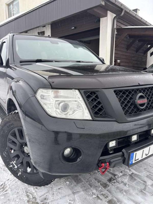 Melns Nissan Pathfinder 2011 Viļņa, ar dzinēja tilpumu 2.99 L un nobraukumu 470 tūkst. km par 6200 €, foto 7 vietnē AUTOMOTO.COM.LV