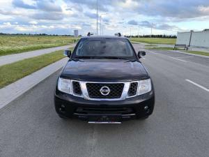 Black Nissan Pathfinder 2011 in Marijampole, with an engine capacity of 2.49 L and mileage of 335 thousand km for 5050 €, photo 9 on AUTOMOTO.COM.LV