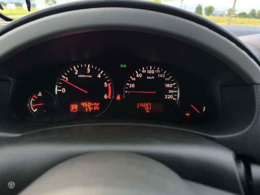 Black Nissan Pathfinder 2011 in Marijampole, with an engine capacity of 2.49 L and mileage of 335 thousand km for 5050 €, photo 16 on AUTOMOTO.COM.LV