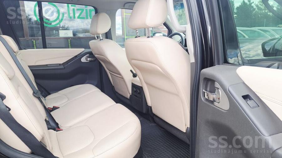Melns Nissan Pathfinder 2011 Rīga, ar dzinēja tilpumu 3.00 L un nobraukumu 271 tūkst. km par 9400 €, foto 18 vietnē AUTOMOTO.COM.LV
