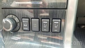 Melns Nissan Pathfinder 2011 Rīga, ar dzinēja tilpumu 3.00 L un nobraukumu 271 tūkst. km par 9400 €, foto 23 vietnē AUTOMOTO.COM.LV