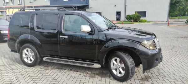 Melns Nissan Pathfinder 2014 Marijampole, ar dzinēja tilpumu 2.50 L un nobraukumu 212 tūkst. km par 9996 €, foto 5 vietnē AUTOMOTO.COM.LV