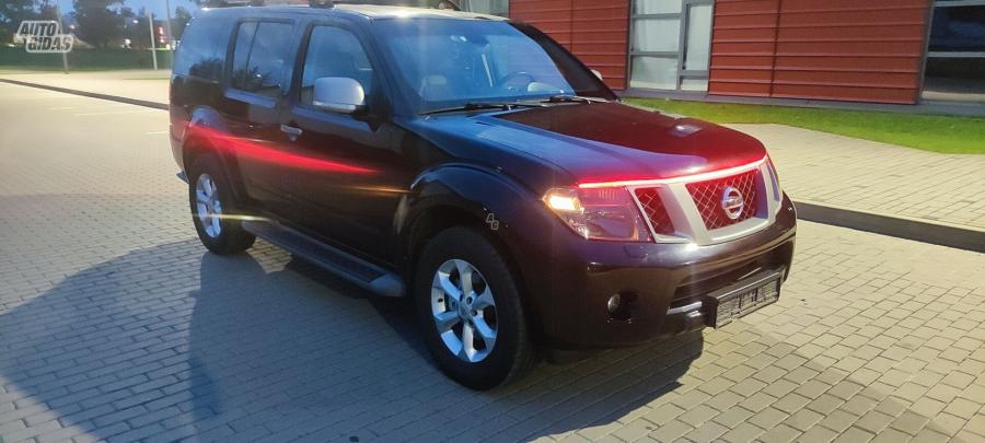 Melns Nissan Pathfinder 2014 Marijampole, ar dzinēja tilpumu 2.50 L un nobraukumu 212 tūkst. km par 9996 €, foto 12 vietnē AUTOMOTO.COM.LV