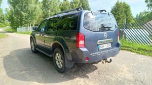 Blue Nissan Pathfinder 2005 in Rezekne, with an engine capacity of 2.50 L and mileage of 323 thousand km for 5300 €, photo 4 on AUTOMOTO.COM.LV