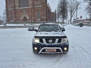 Blue Nissan Pathfinder 2006 in Kupiskis, with an engine capacity of 2.50 L and mileage of 430 thousand km for 2900 €, photo  on AUTOMOTO.COM.LV