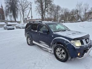 Zils Nissan Pathfinder 2006 Kupiškis, ar dzinēja tilpumu 2.50 L un nobraukumu 430 tūkst. km par 2900 €, foto 2 vietnē AUTOMOTO.COM.LV