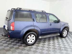 Синий Ниссан Патфайндер 2006 в Таллин, объемом двигателя 2.50 л и пробегом 439 тыс. км за 1999 €, фото 4 на AUTOMOTO.COM.LV