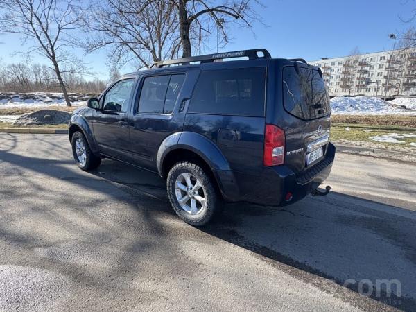 Zils Nissan Pathfinder 2008 Jēkabpils, ar dzinēja tilpumu 2.50 L un nobraukumu 249 tūkst. km par 3990 €, foto 4 vietnē AUTOMOTO.COM.LV