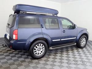 Синий Ниссан Патфайндер 2011 в Таллин, объемом двигателя 3.00 л и пробегом 288 тыс. км за 2799 €, фото 4 на AUTOMOTO.COM.LV