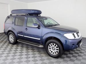 Zils Nissan Pathfinder 2011 Tallina, ar dzinēja tilpumu 3.00 L un nobraukumu 288 tūkst. km par 2599 €, foto  vietnē AUTOMOTO.COM.LV