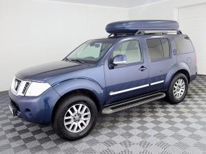 Синий Ниссан Патфайндер 2011 в Таллин, объемом двигателя 3.00 л и пробегом 288 тыс. км за 2599 €, фото 3 на AUTOMOTO.COM.LV
