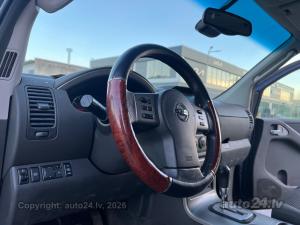 Blue Nissan Pathfinder 2005 in Narva, with an engine capacity of 2.50 L and mileage of 315 thousand km for 2499 €, photo 13 on AUTOMOTO.COM.LV