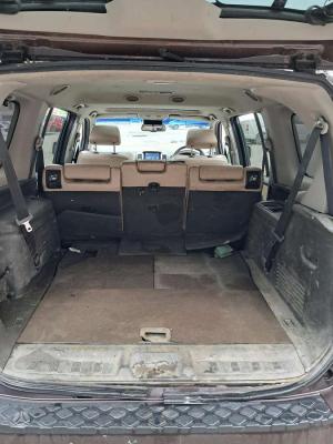 Brown Nissan Pathfinder 2009 in Kaunas, with an engine capacity of 2.49 L and mileage of 181 thousand km for 3000 €, photo 12 on AUTOMOTO.COM.LV