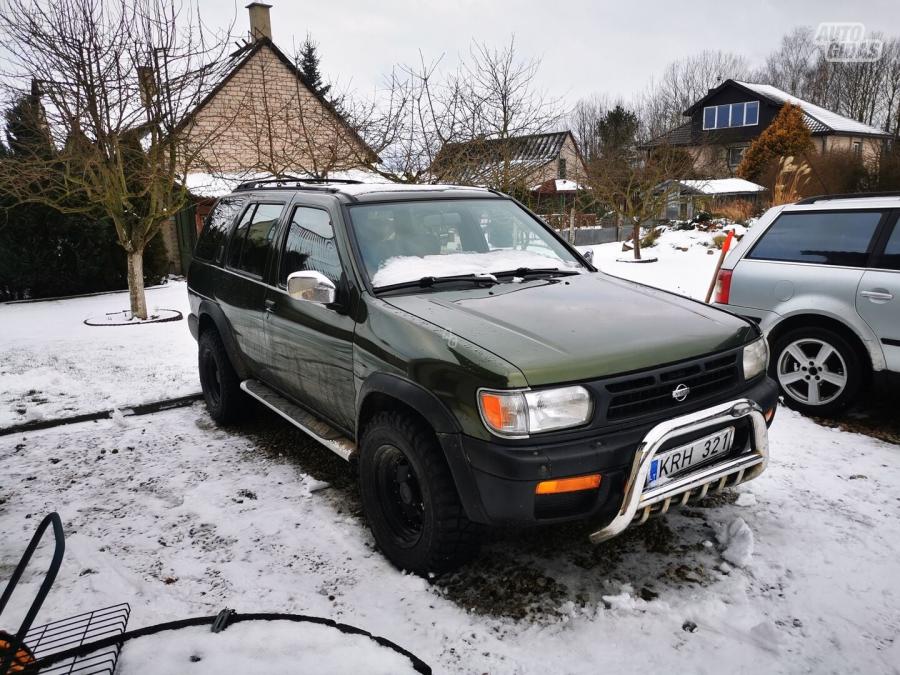 Nissan Pathfinder 1999 in Marijampole, with an engine capacity of 3.30 L and mileage of 293 thousand km for 3500 €, photo 3 on AUTOMOTO.COM.LV