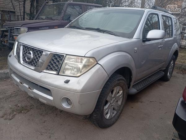 Nissan Pathfinder 2006 Kauņa, ar dzinēja tilpumu 4.00 L un nobraukumu 230 tūkst. km par 1999 €, foto 1 vietnē AUTOMOTO.COM.LV