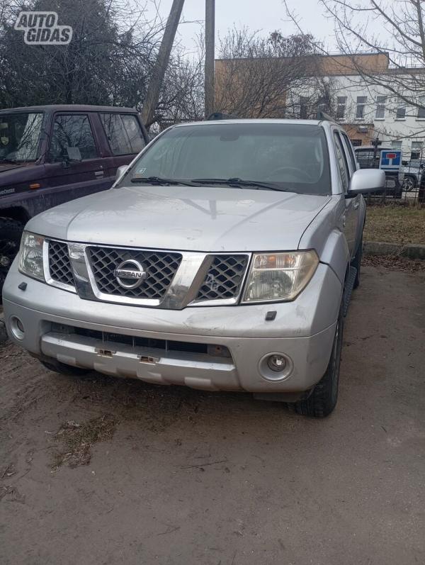 Nissan Pathfinder 2006 Kauņa, ar dzinēja tilpumu 4.00 L un nobraukumu 230 tūkst. km par 1999 €, foto 2 vietnē AUTOMOTO.COM.LV